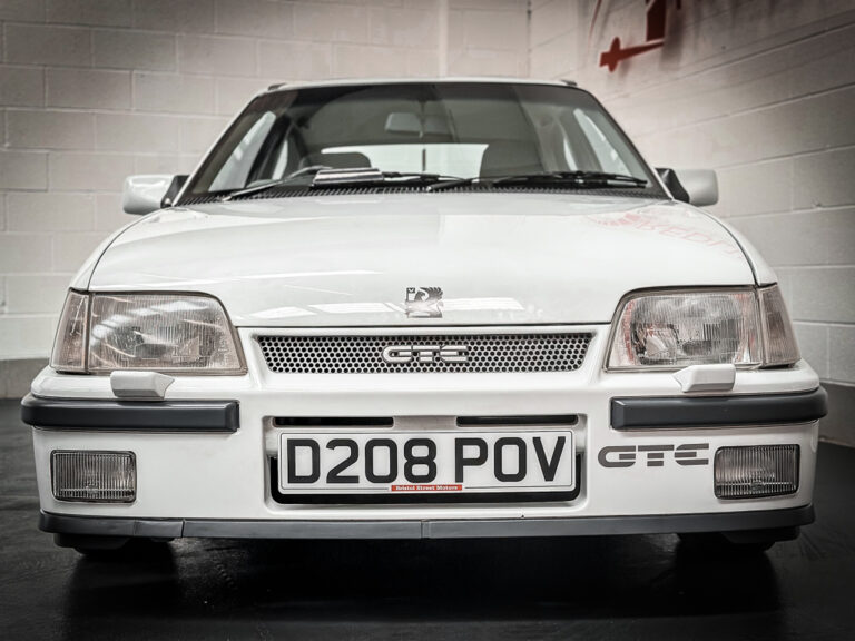 Astra MK2 GTE + 100 Instant Wins - Redline Competitions