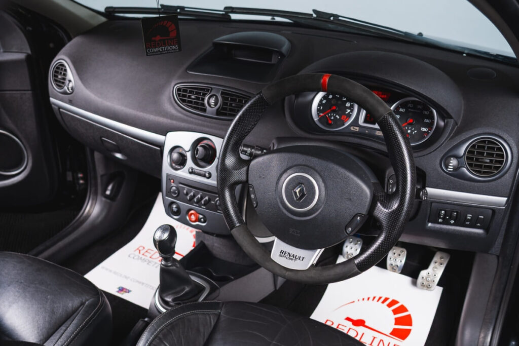 Win This 260bhp Renault Clio 197 'Meglio' - Redline Competitions