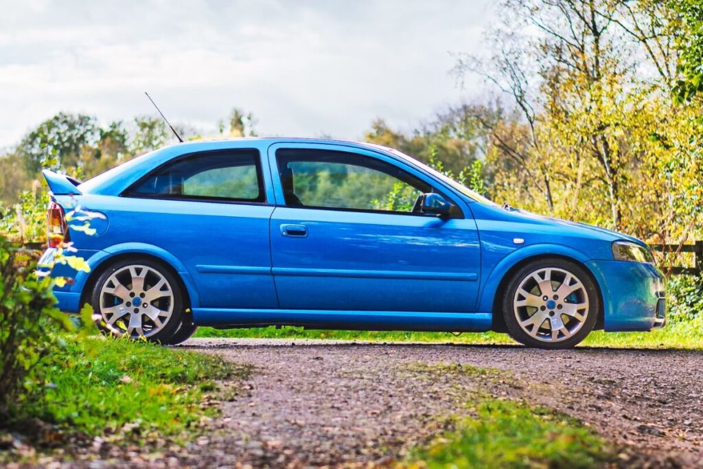 Win This Vauxhall Astra GSI Turbo for just 5p! - Redline Competitions