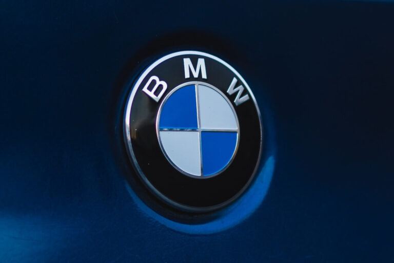 Win This BMW E39 M5 v8 - Redline Competitions